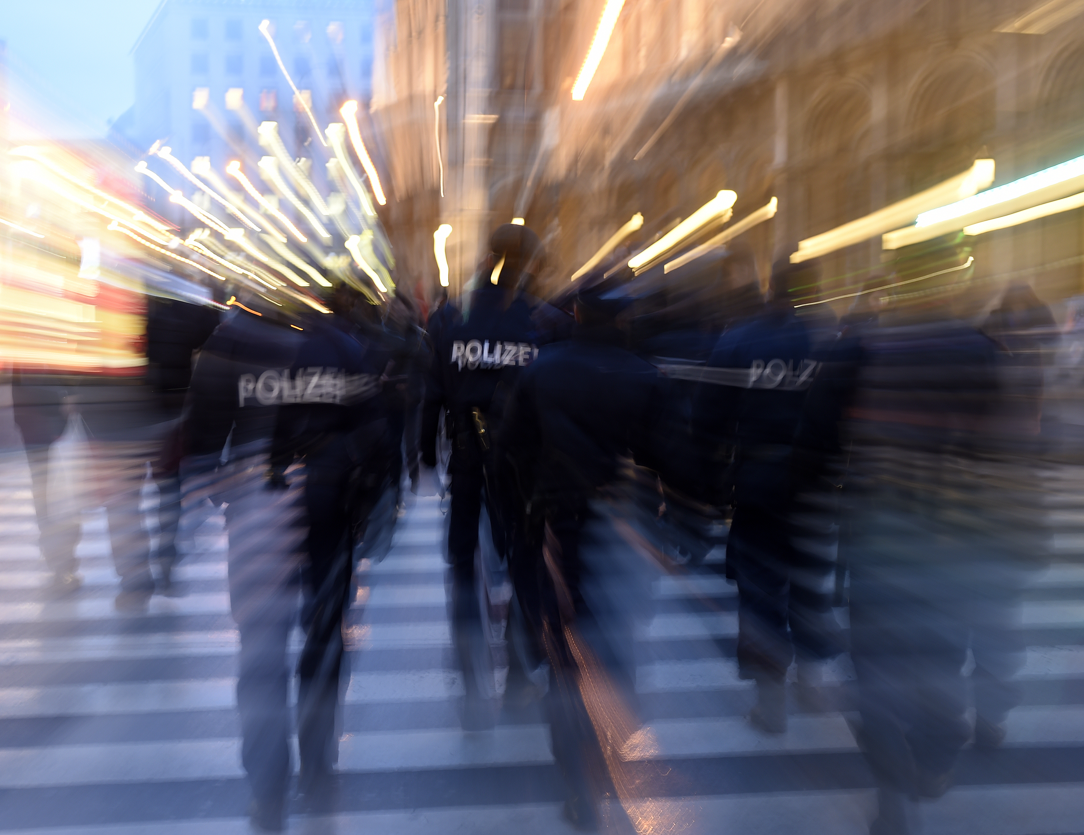 Aggressiver Ex‑Freund randalierte in Wien 15: Festnahme nach Drohungen