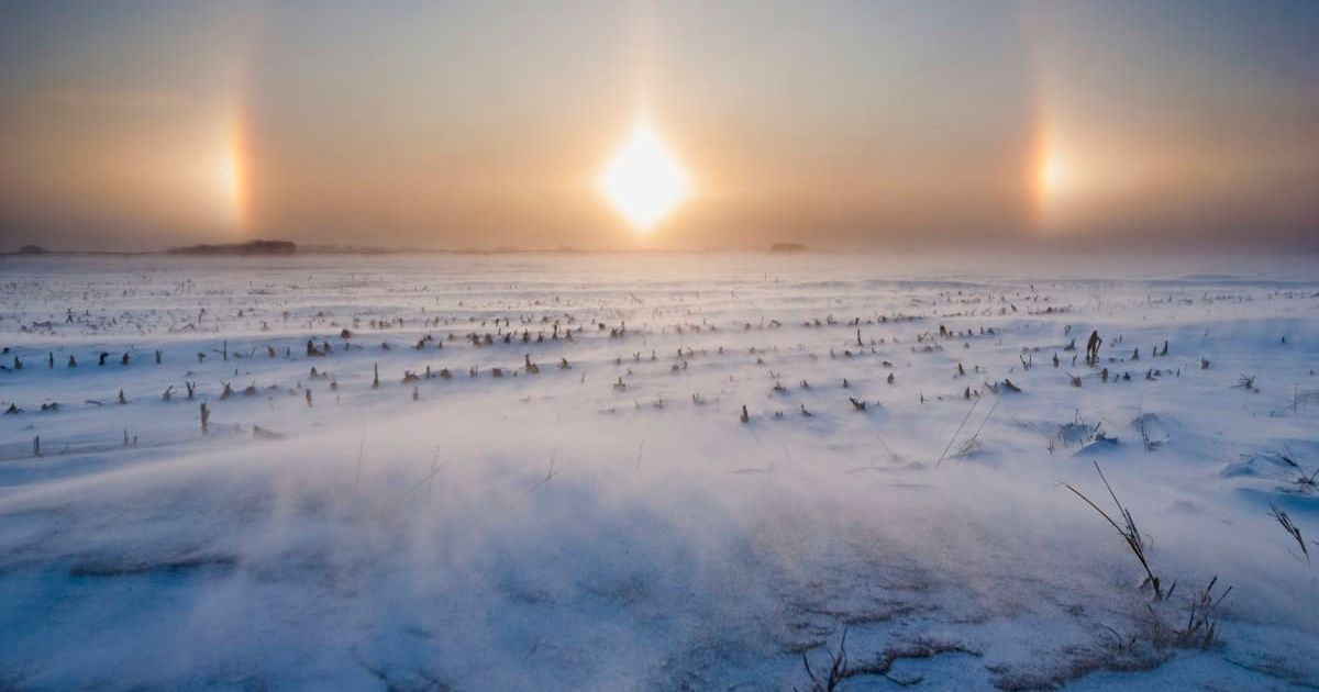 Two suns light up Russia's skies as rare 'sun dog' phenomenon stuns viewers