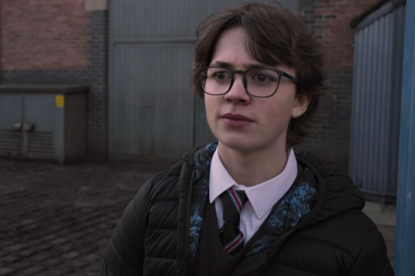 How old is Coronation Street's Sam actor Jude Riordan as fans floored ...