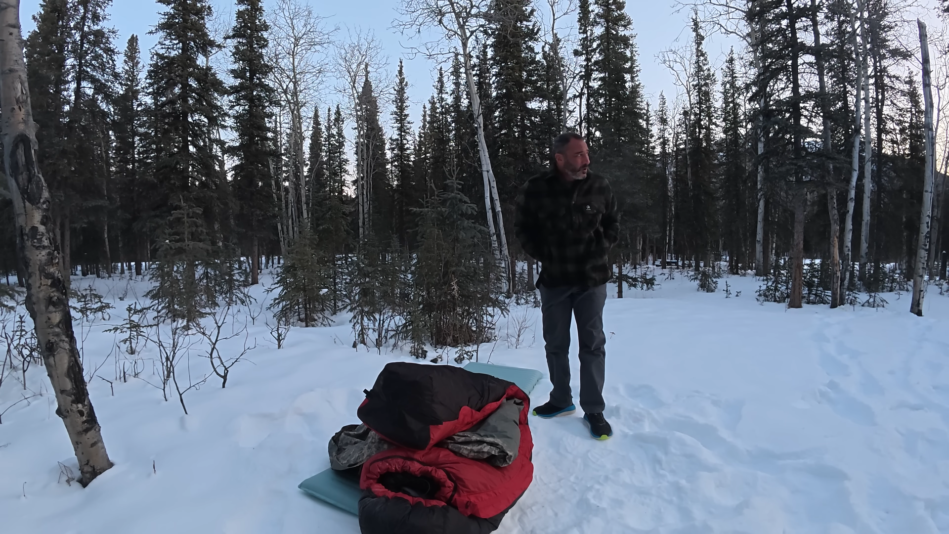 I survived -27°F in a sleeping bag under the northern lights (Alaska ...