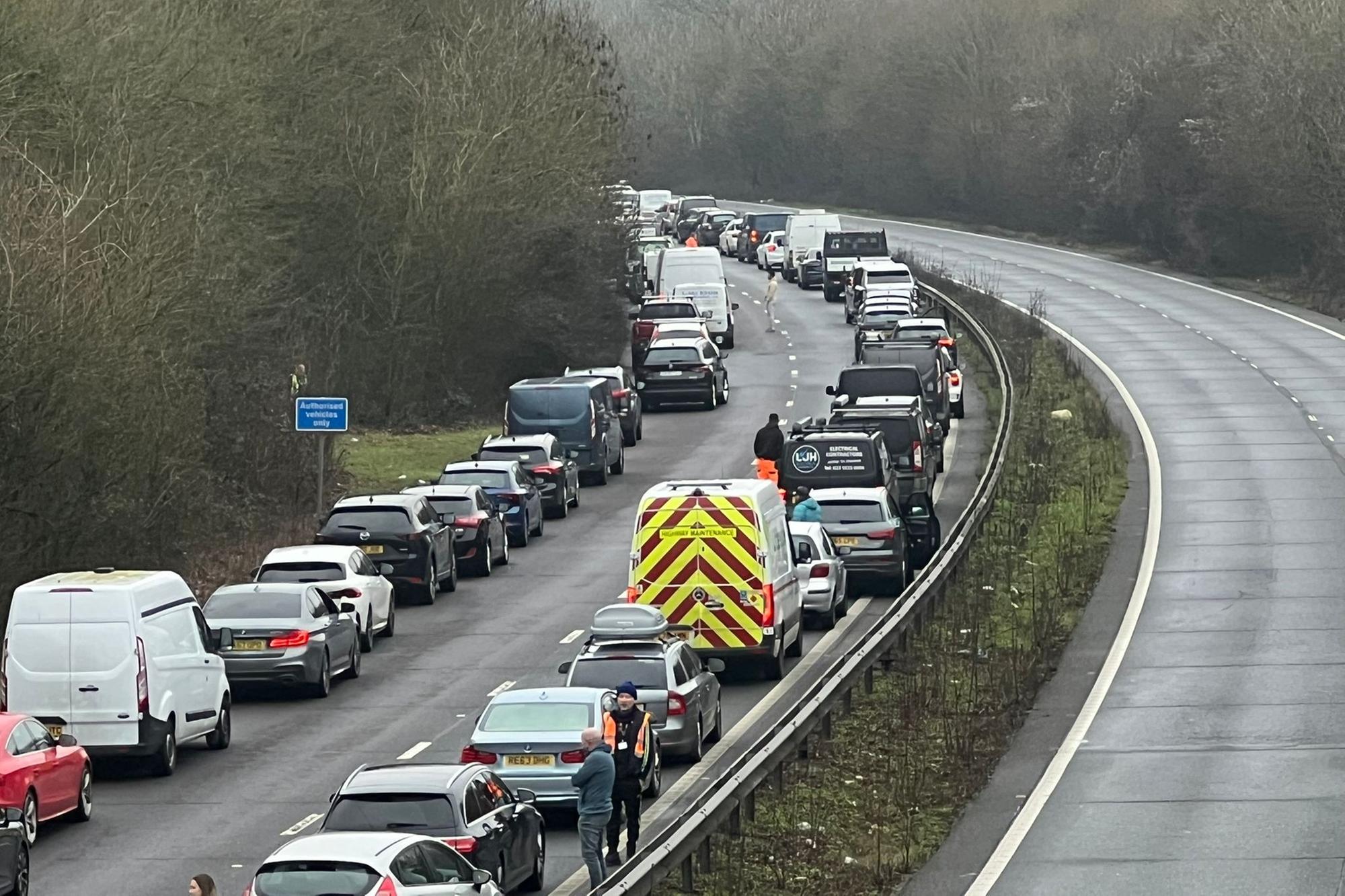 A27 police incident explained: Long tailbacks during lengthy closure in ...