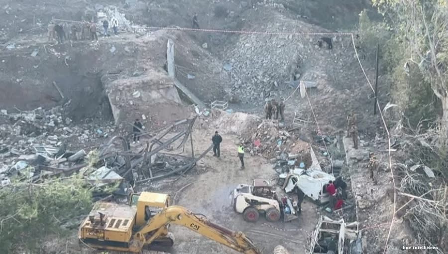 Israel strikes Hezbollah infrastructure as Lebanese military struggles ...