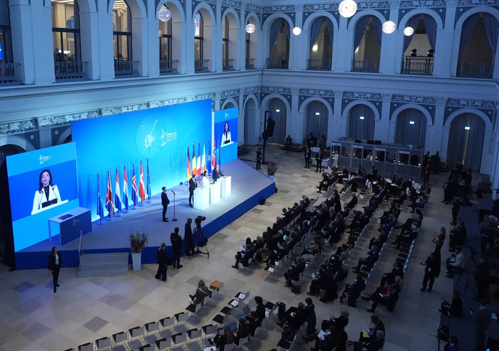 North Sea states sign deal to boost investment in European wind power