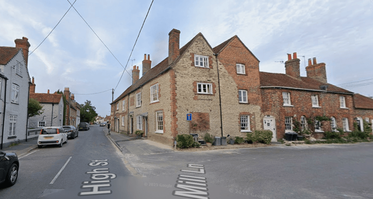 Neighbours fight back against plan to build 'eyesore' homes in leafy ...