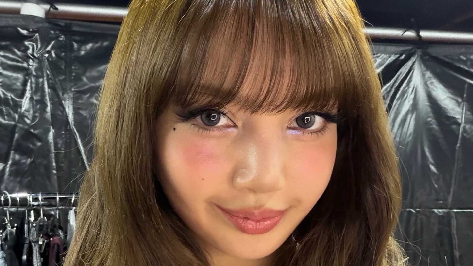 Dans une tenue léopard, la silhouette de cette chanteuse fait sensation