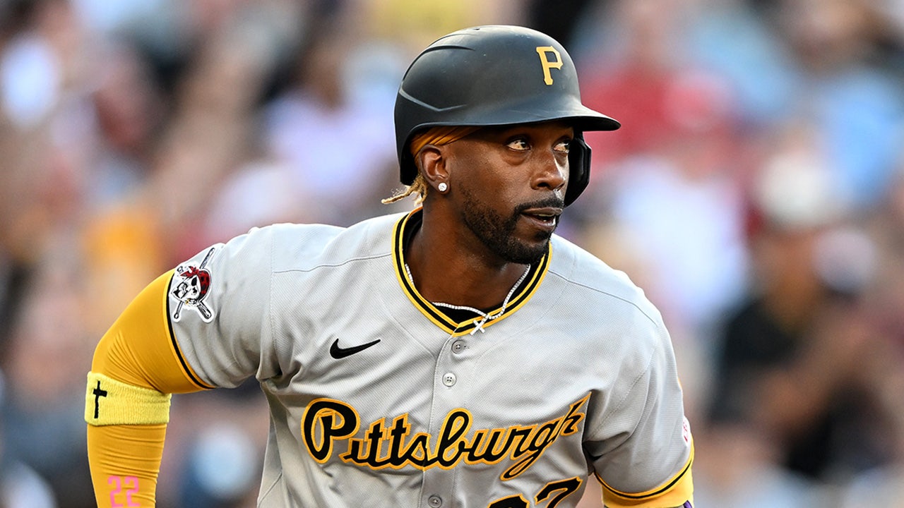 Pirates legend Andrew McCutchen calls out team for fan fest snub on ...