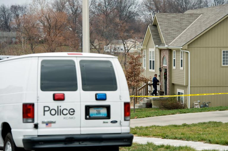 Chiefs player who killed girlfriend's autopsy found 'chronic' issue