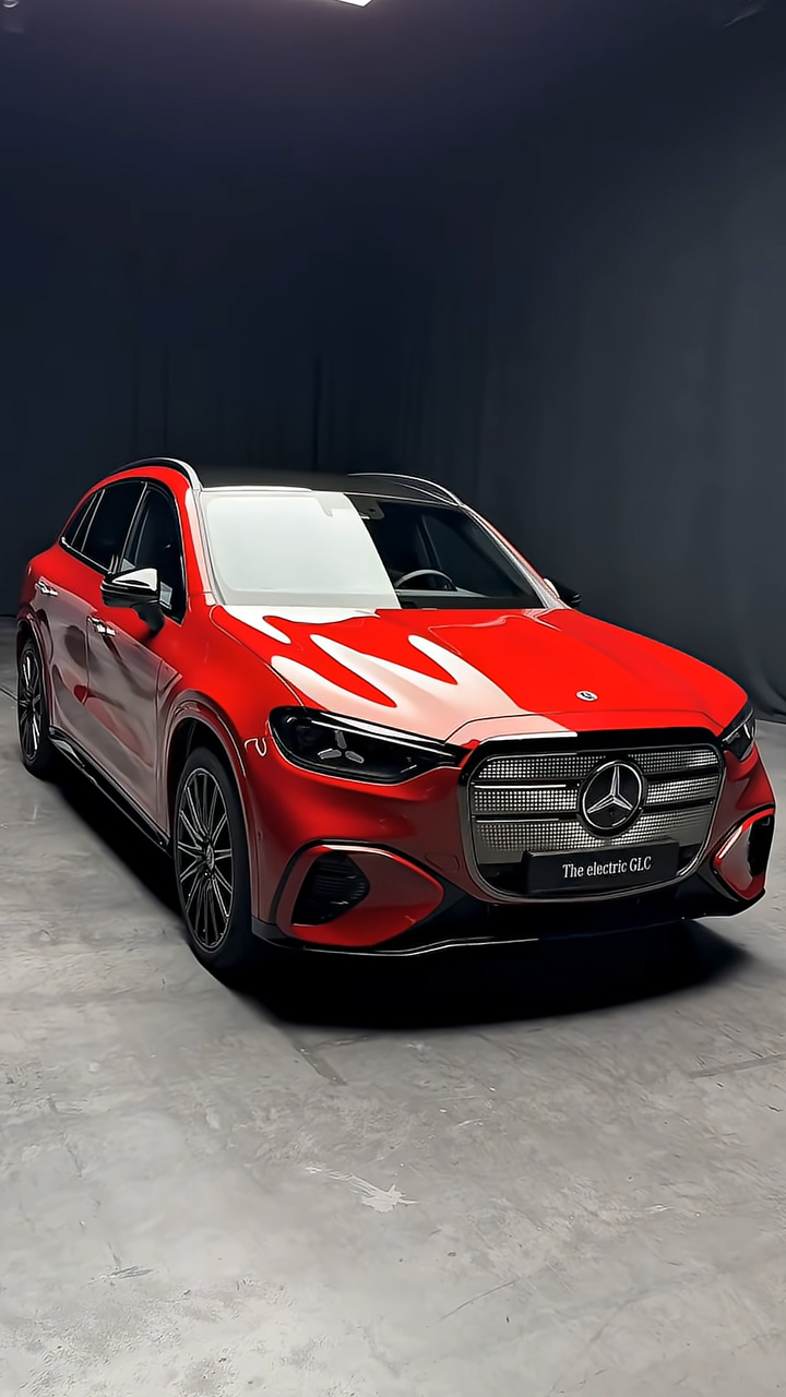Revealing the new Mercedes GLB