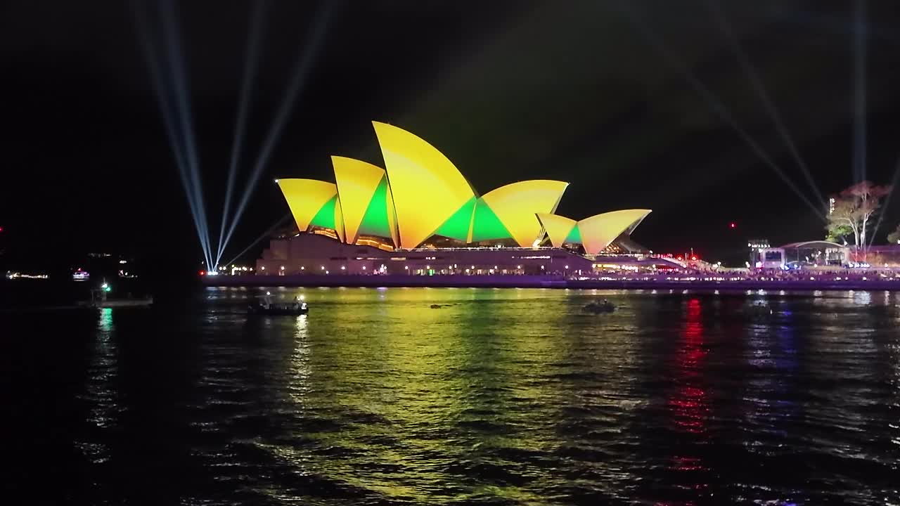 Sydney Opera House lights up in green and gold for Australia Day ...