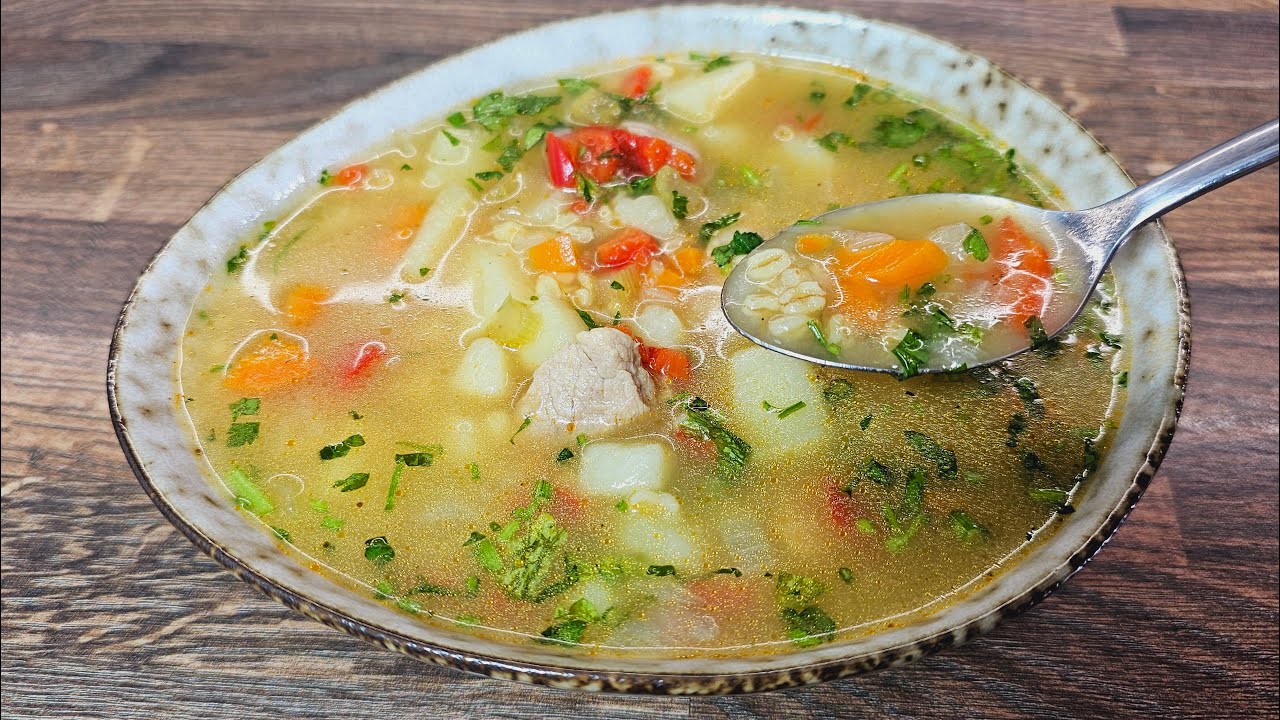 Türkische Kalbssuppe mit Bulgur, von der man nicht aufhören kann zu ...