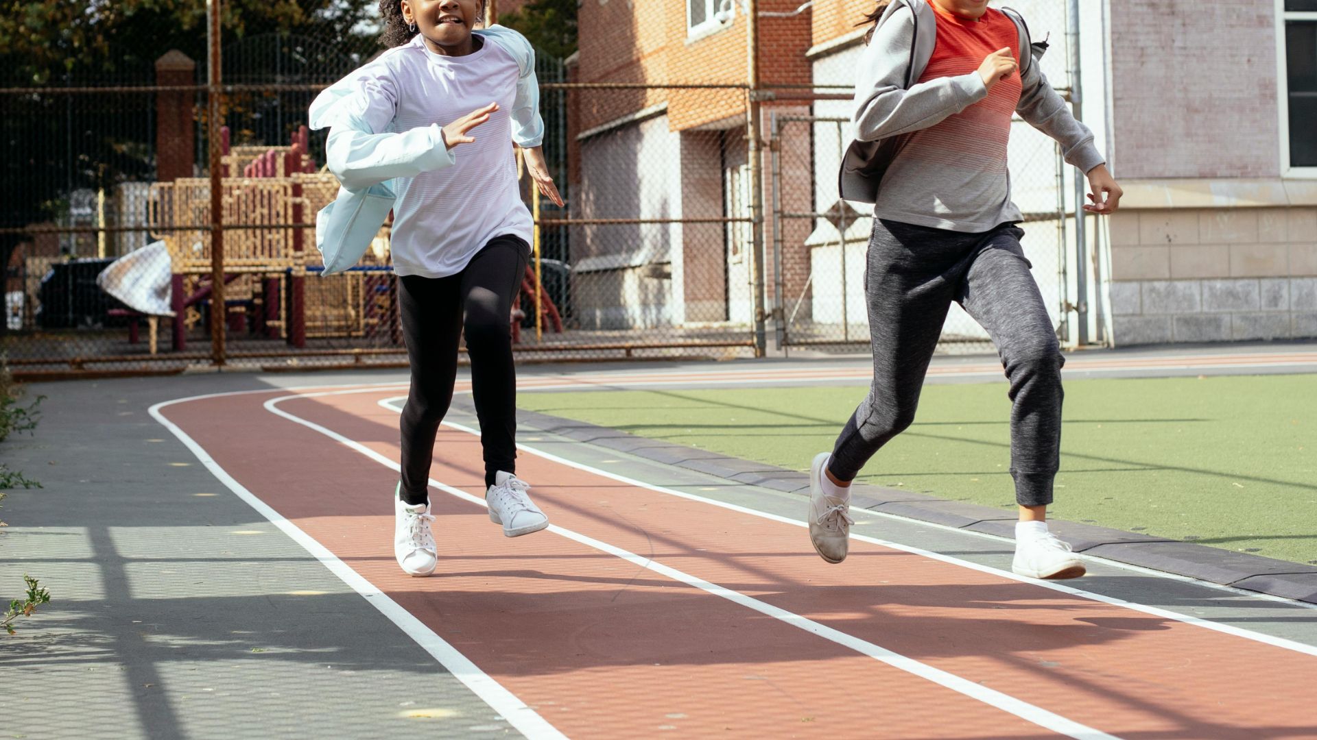 Pressure, the gaze of others, exhaustion: these teenage girls are ...