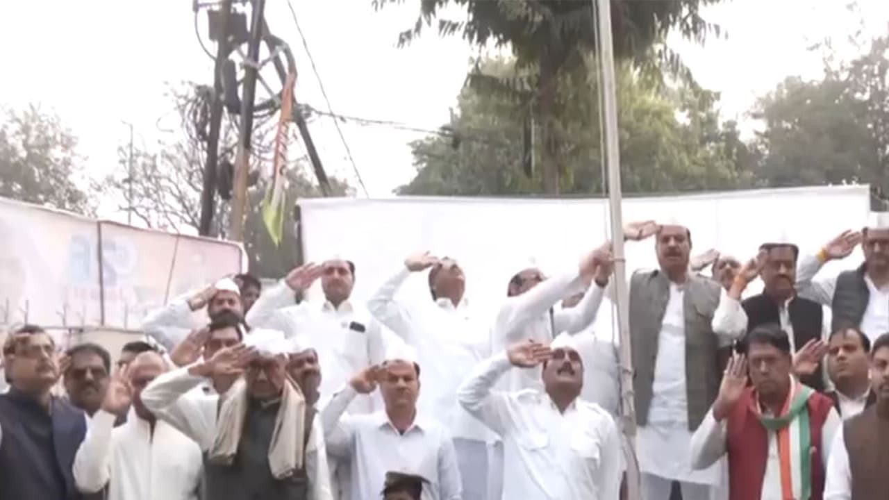 Republic Day: Umang Singhar unfurls national flag at MP Congress HQ