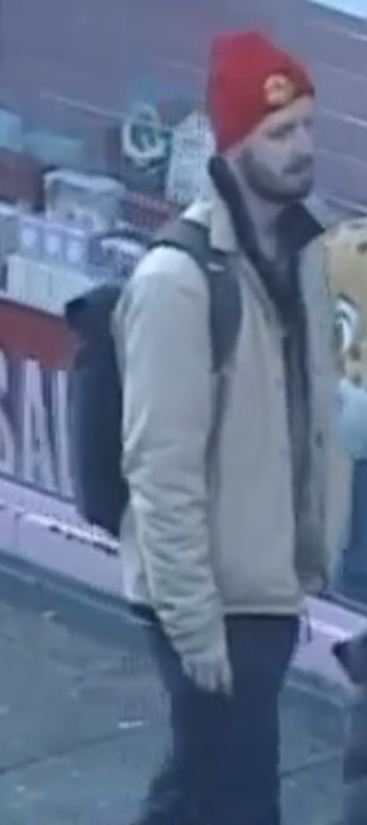 Police appeal for hero who protected women from 'intoxicated' man