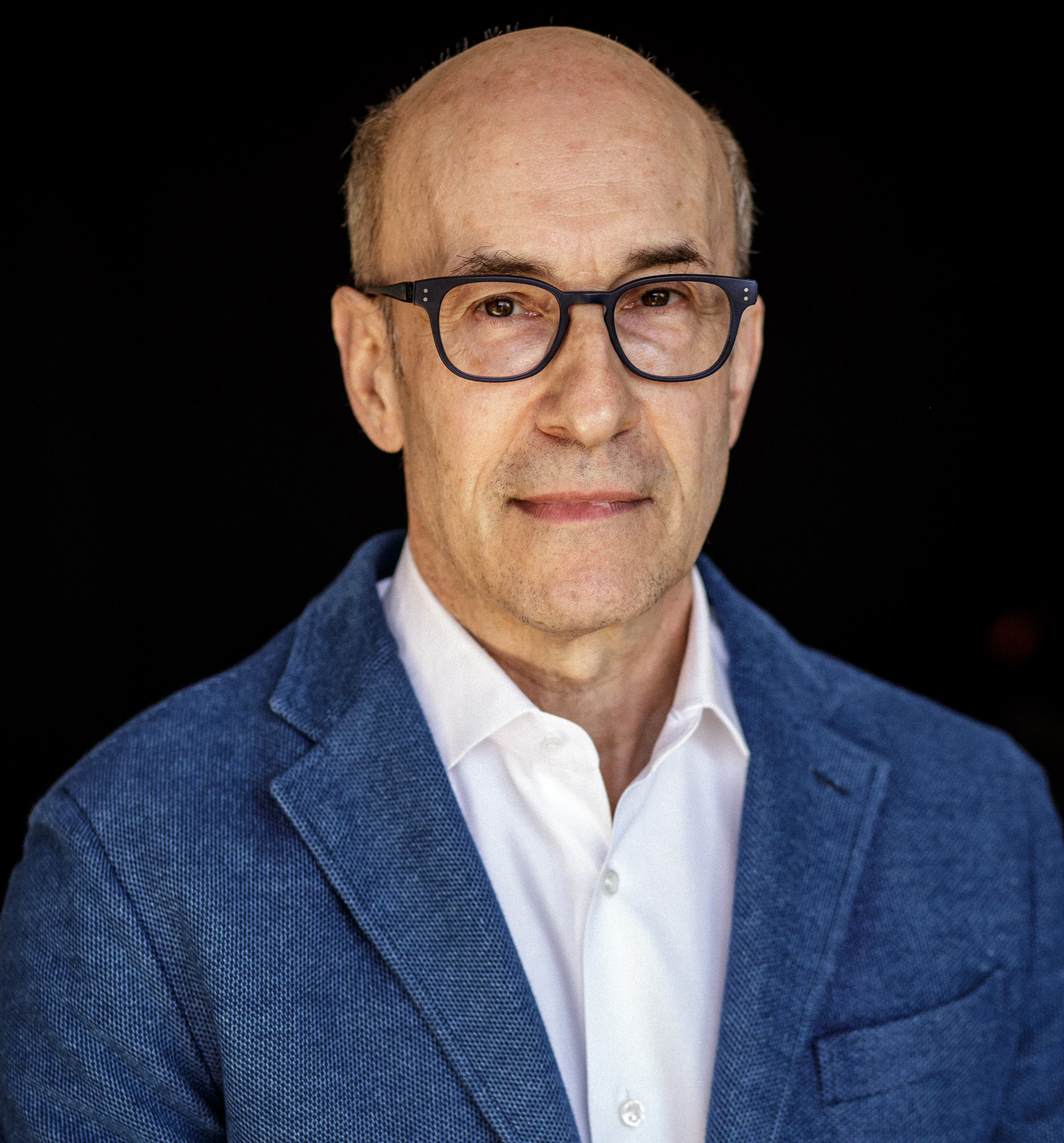 Harvard economist warns of declining dollar dominance