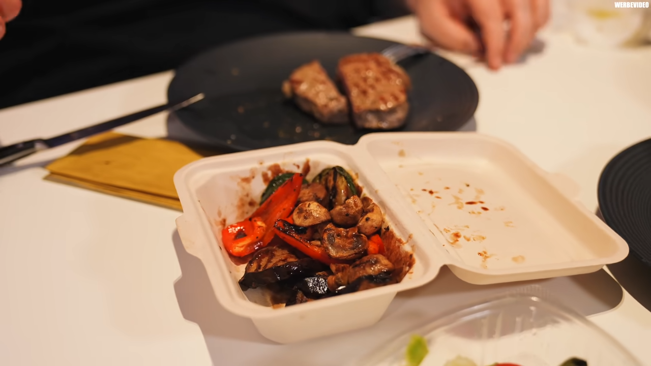 Ich habe Steaks bestellt und bereut... der Preis lässt dich lügen