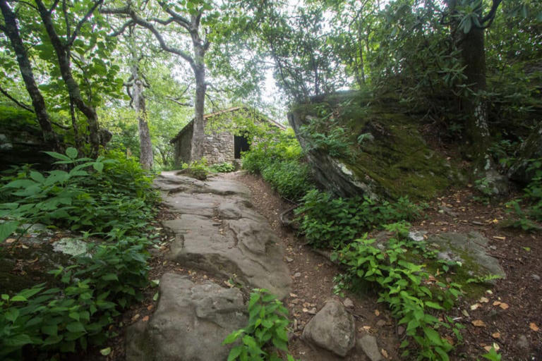 Voices from the trail: Appalachian folklore & myth