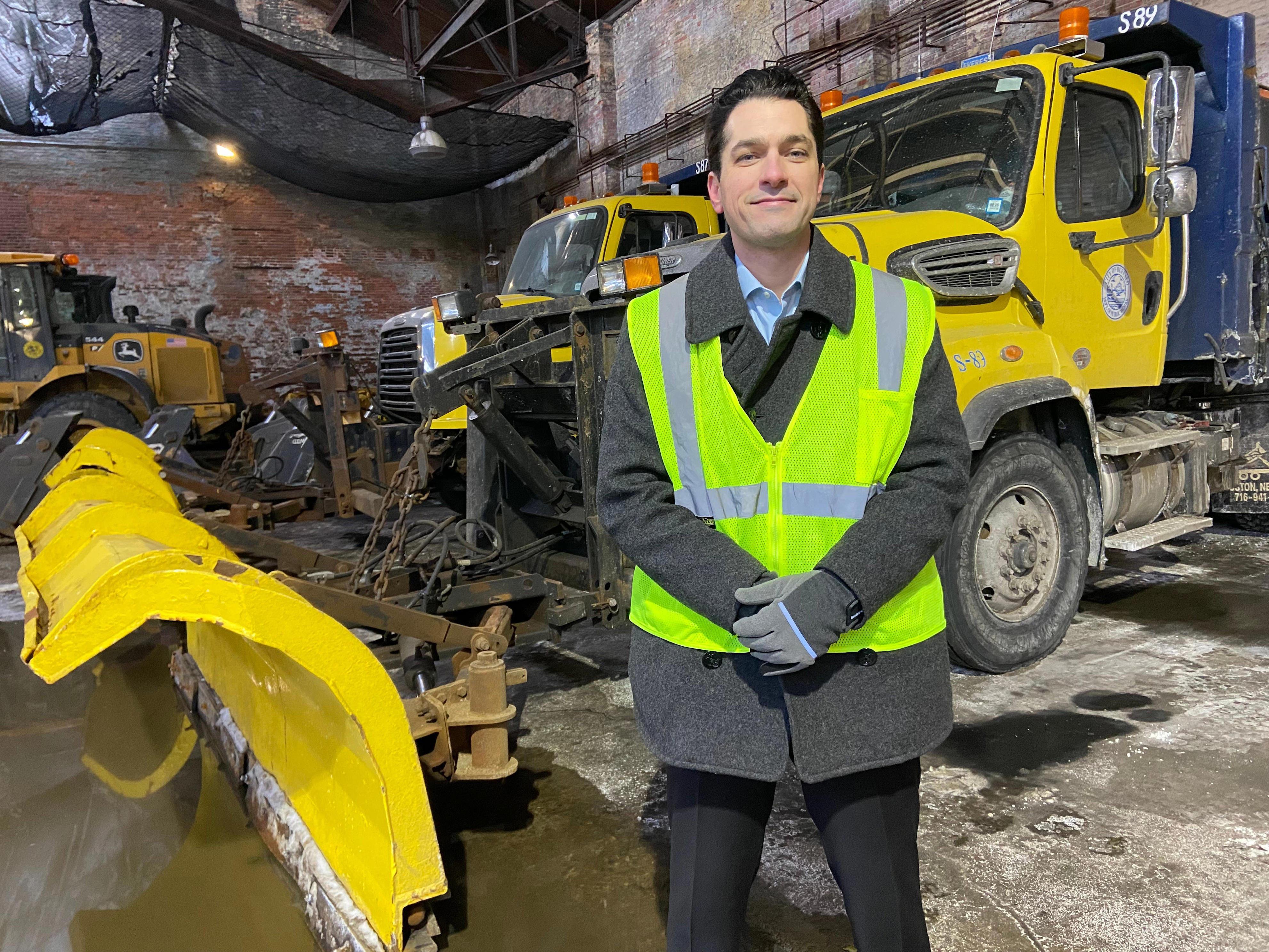 Team work credited with Buffalo's snow removal efforts