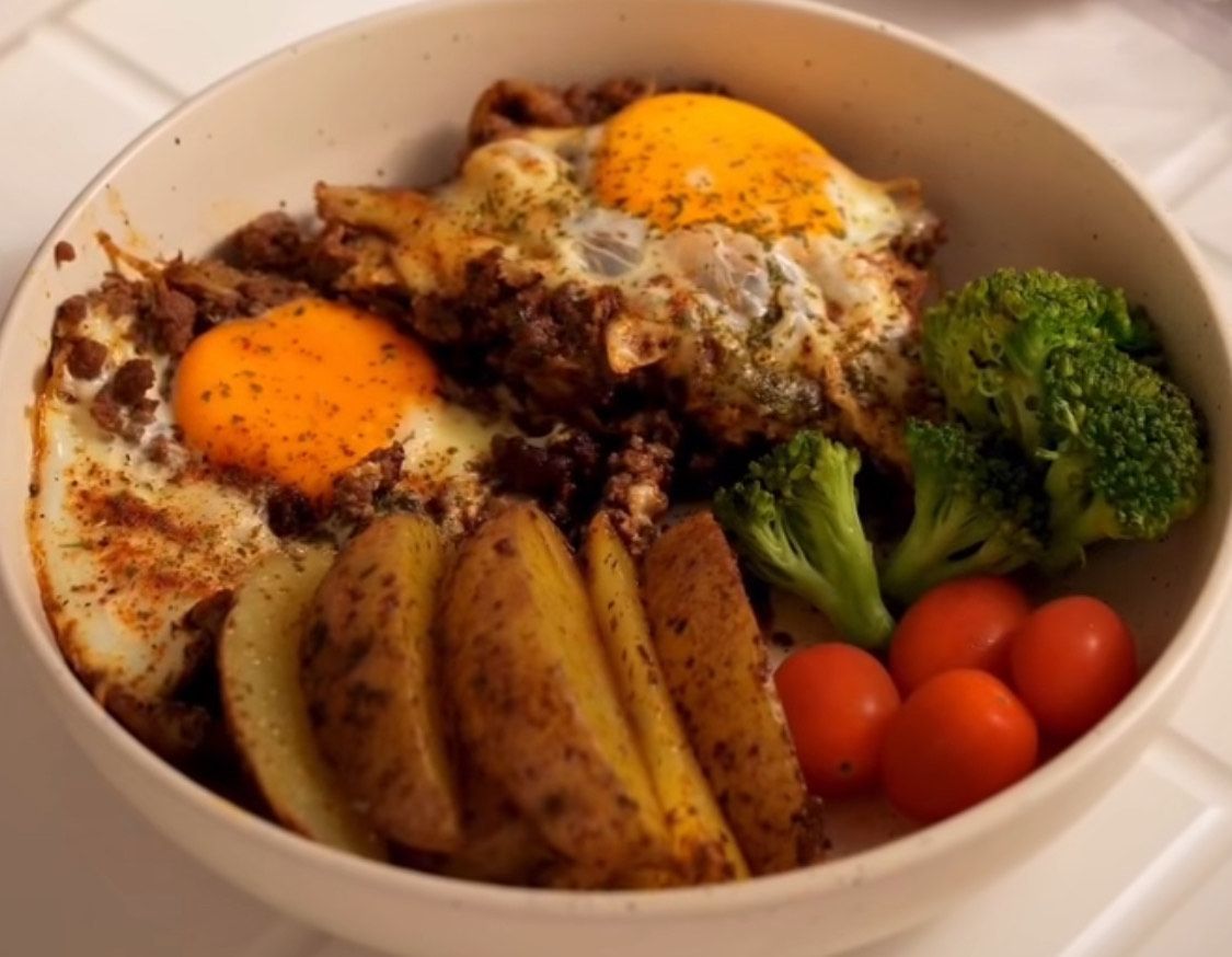 Rendang beef rice bowl, menu praktis favorit pecinta daging