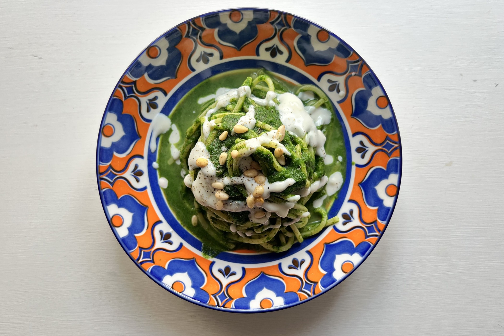 Spaghetti spinaci e stracchino: la pasta verde brillante che piace ...