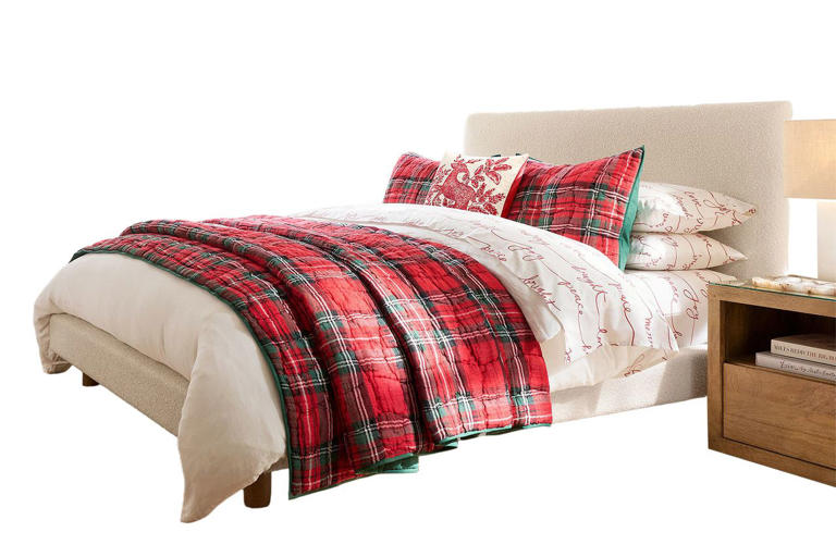 Pottery Barn discounted blankets, quilts, and cozy bedroom essentials ...