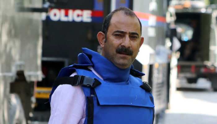 Zee News correspondent Khalid Hussain gets J&K govt state award for ...