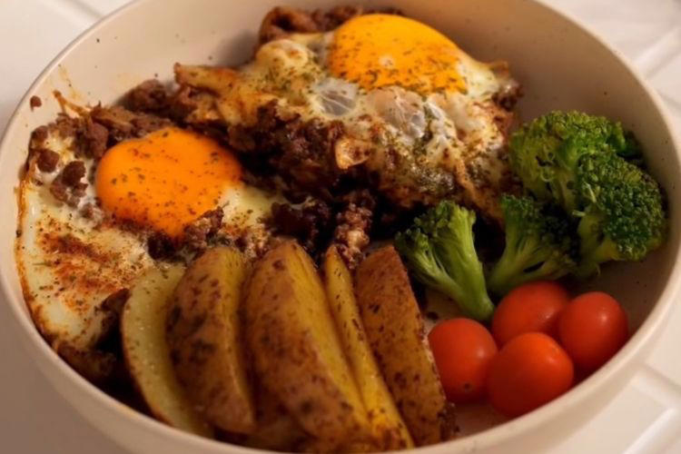 Rendang beef rice bowl, menu praktis favorit pecinta daging