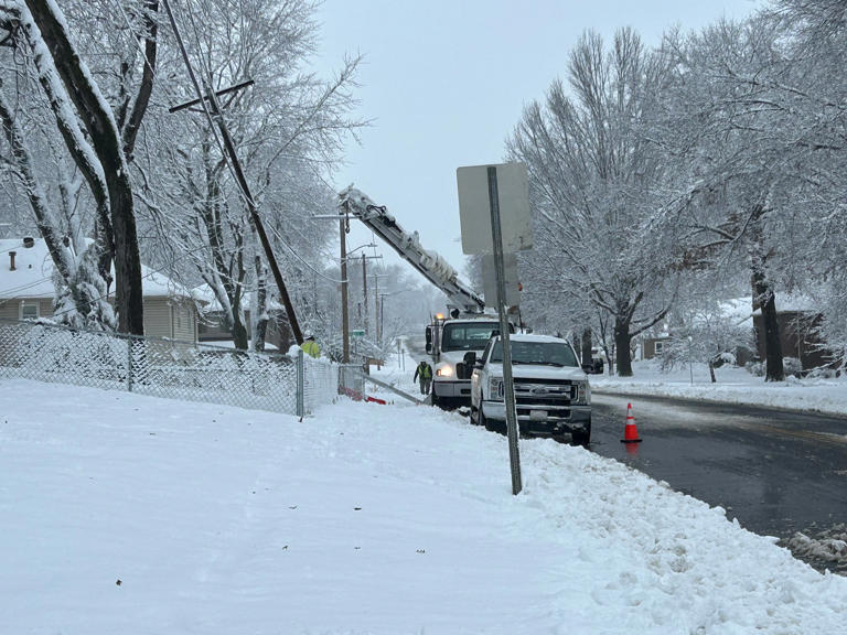 Two Kentucky utility companies encourage customers to conserve energy
