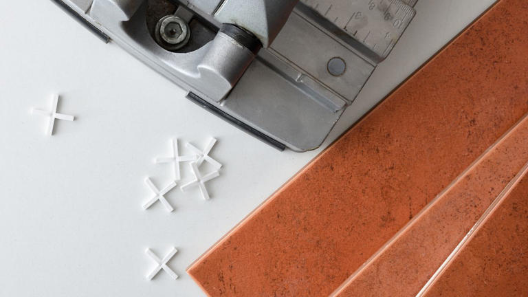 The tiny tool that makes tiling look professional