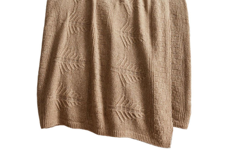 Pottery Barn discounted blankets, quilts, and cozy bedroom essentials ...