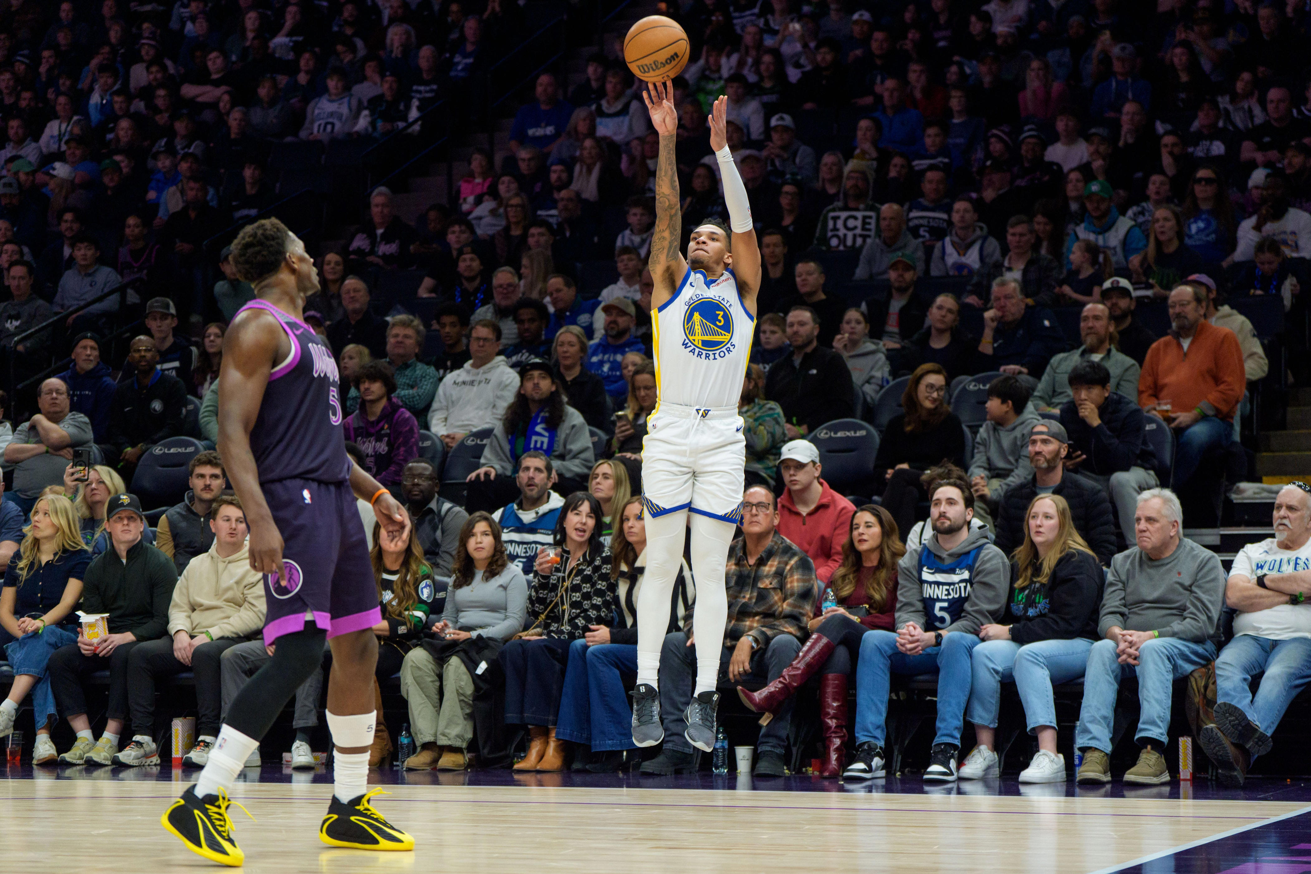 Warriors hold Timberwolves to 85 points on way to 111-85 win on Sunday