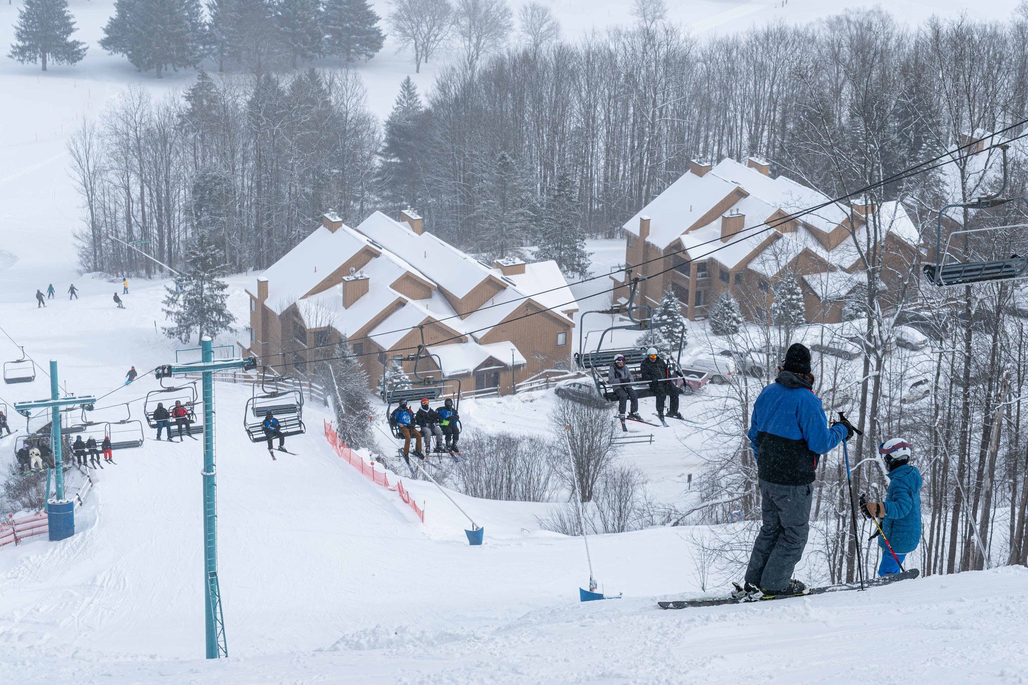 Winter conditions a perfect setup for ski resorts, snowmobilers