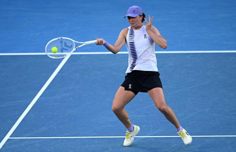 Tennis - Swiatek beats Inglis to end Australian hopes, reach quarter-finals