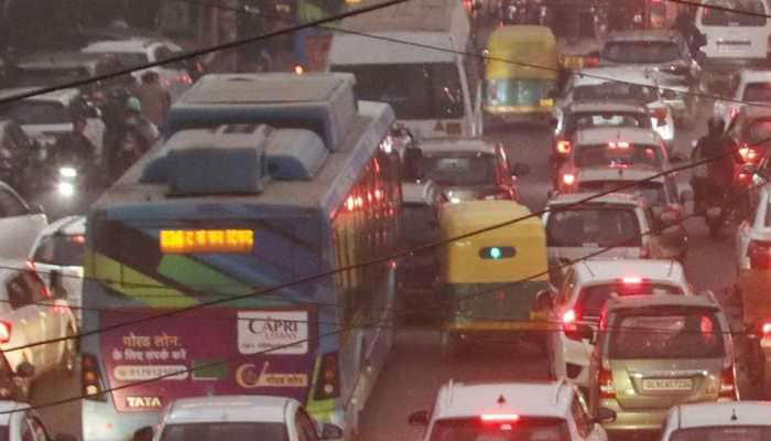 Delhi AQI update: City's air quality in "very poor" category, with ...