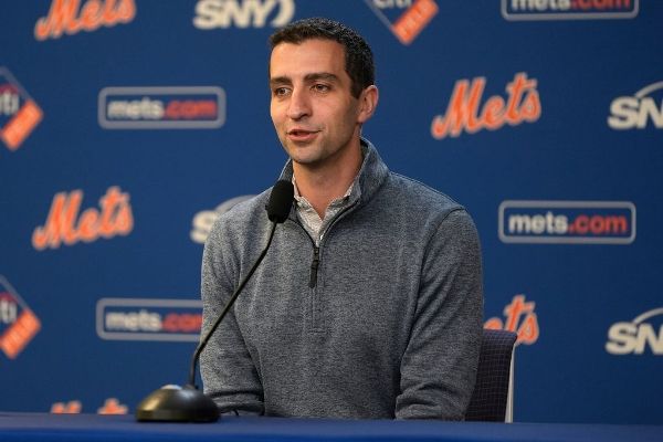 Stearns says there's still time for Mets to contend this season
