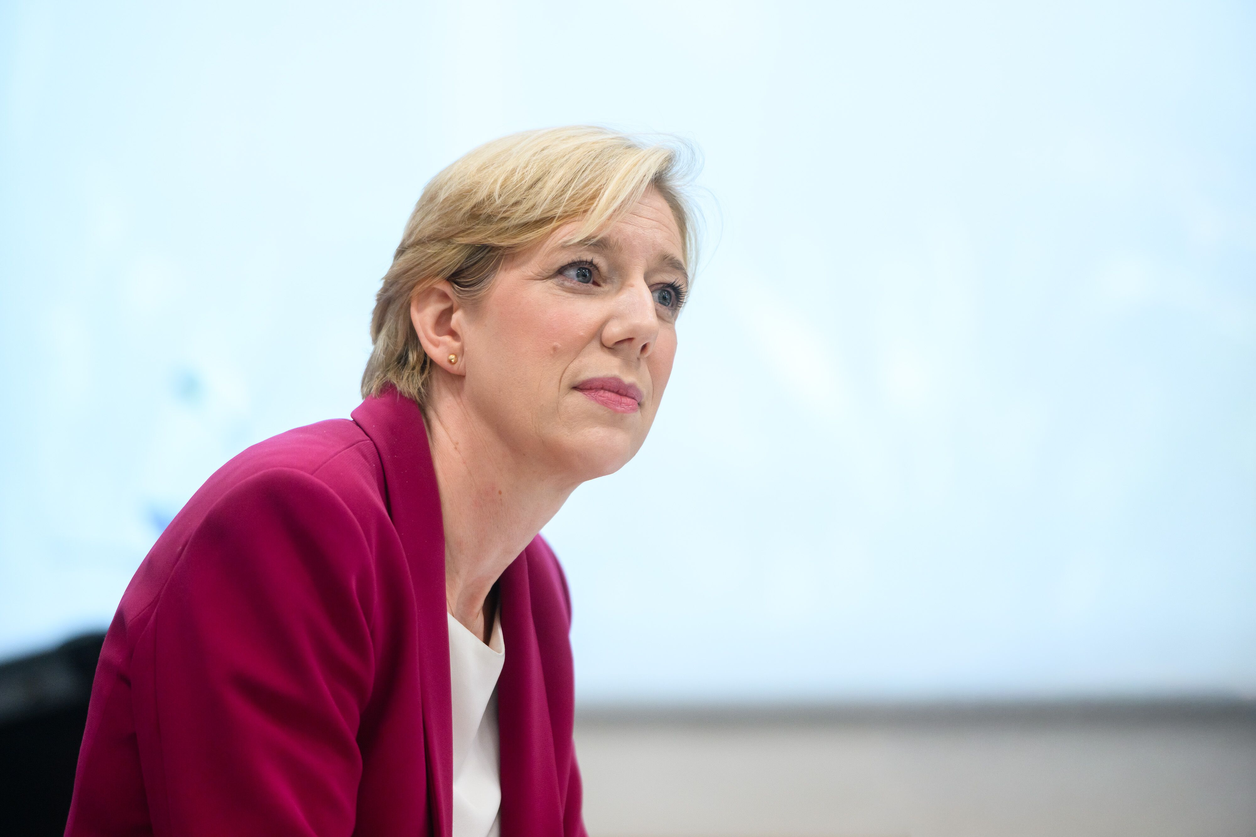 NZ foreign minister rebukes RBNZ governor over Powell statement