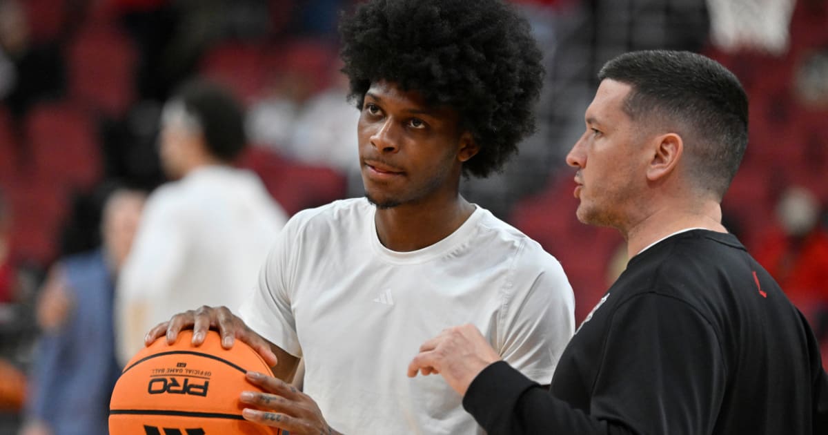 Pat Kelsey apologizes, says London Johnson will keep redshirt