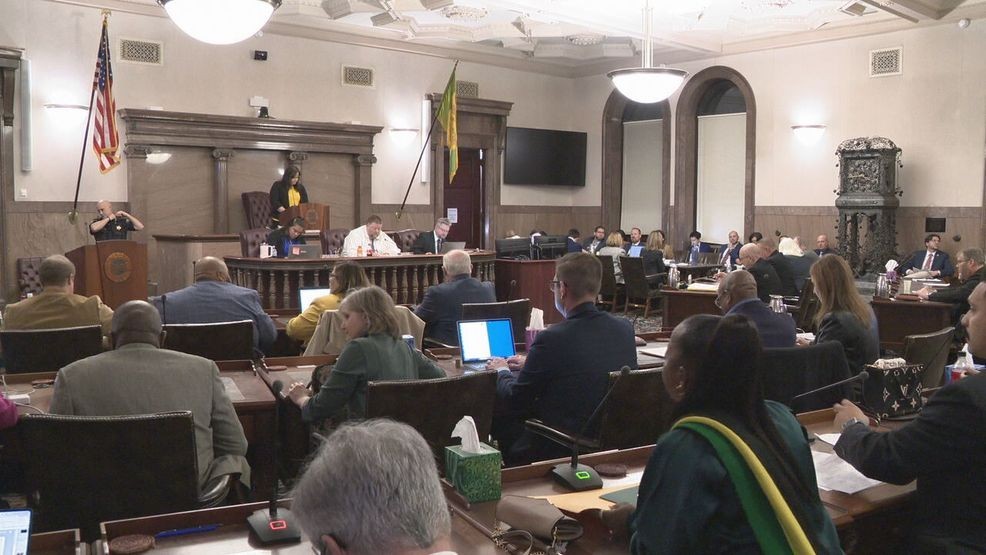 Monroe County approves body-worn cameras, tasers for probation officers