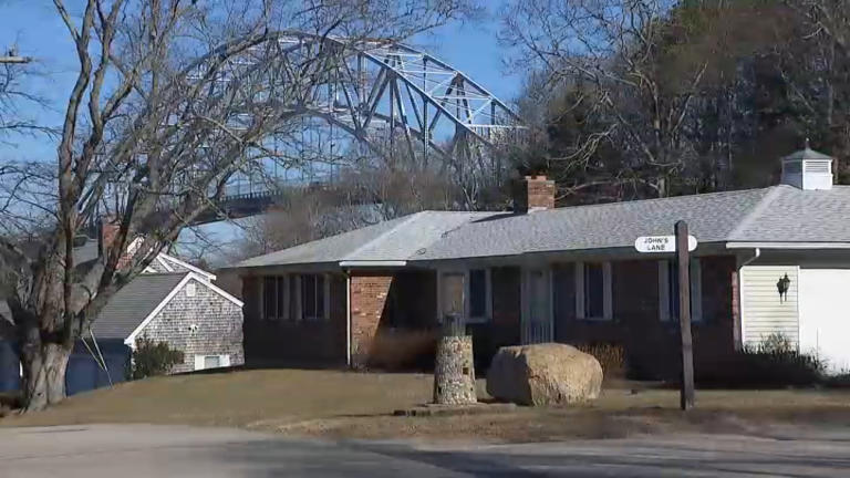 Homes to be seized for Sagamore Bridge replacement: 'We're a checkbox'