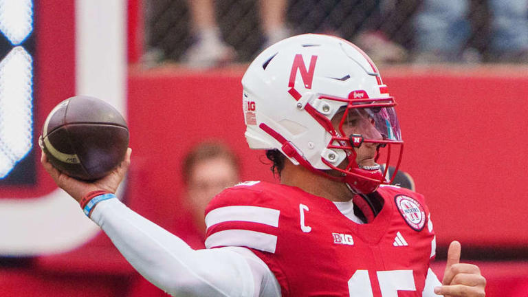 Why Oregon fans should give quarterback Dylan Raiola a chance despite ...