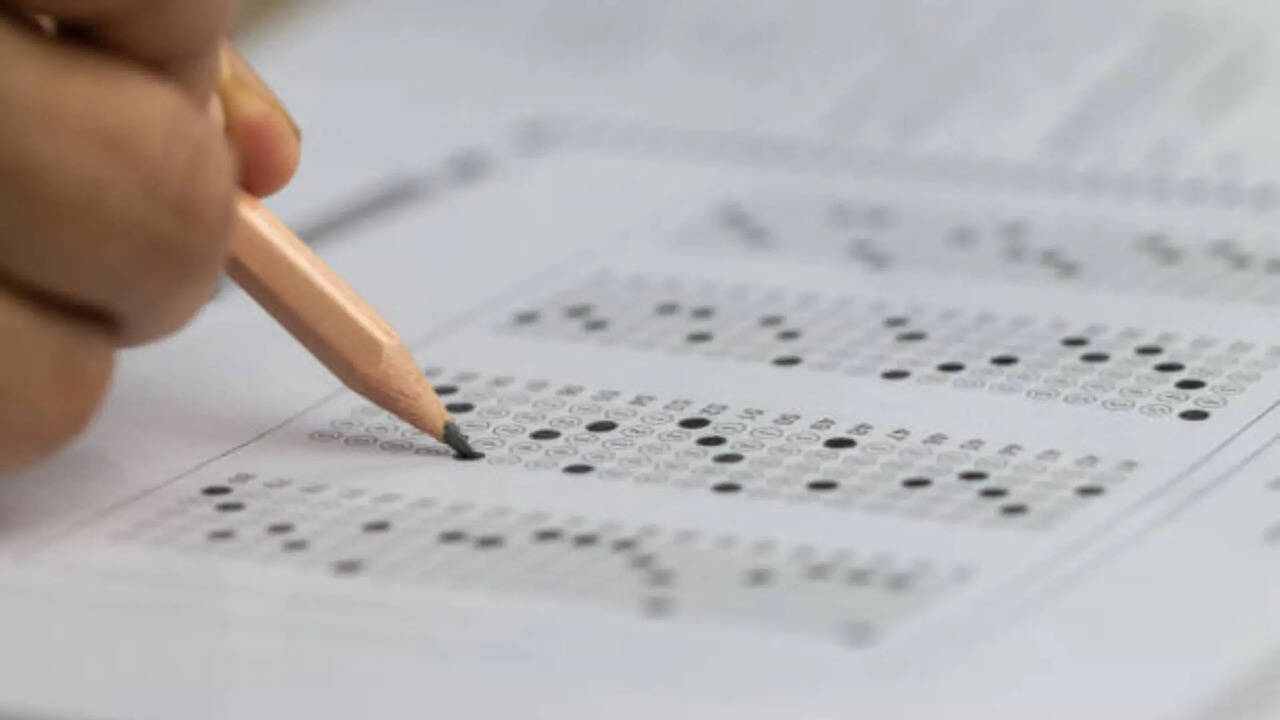 Delhi Police constable answer key 2025 out; raise objections till ...