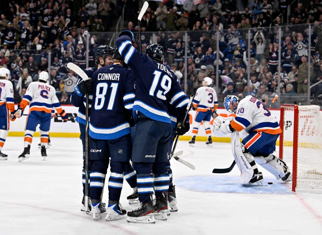 Winnipeg Jets outlast Islanders 5-4 for third straight victory