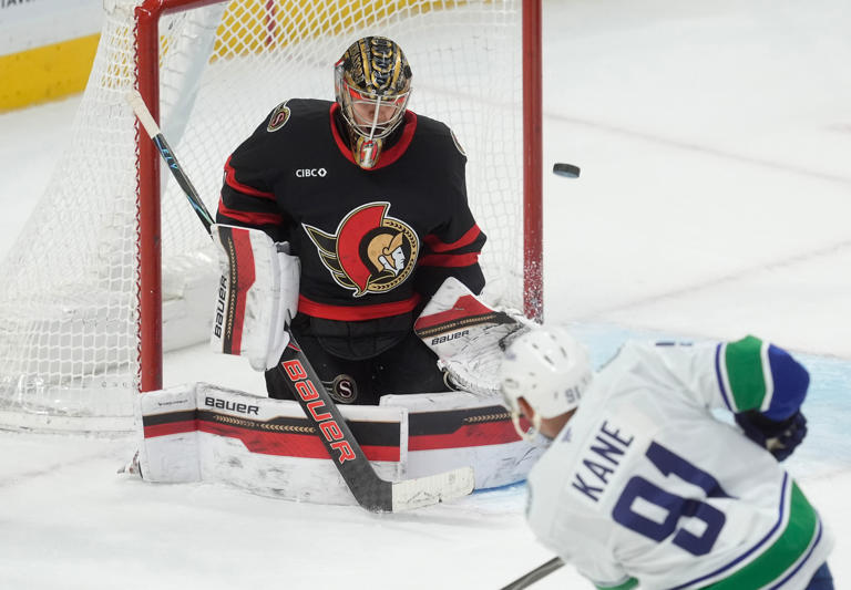 Senators snap losing skid with 2-1 win over struggling Canucks