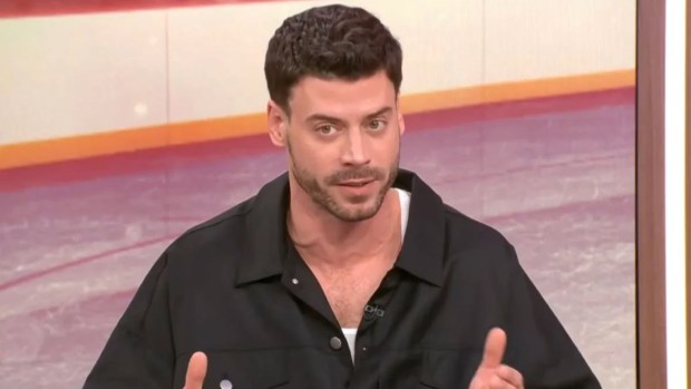François Arnaud says 'heated rivalry' was set to be a lot less steamy ...