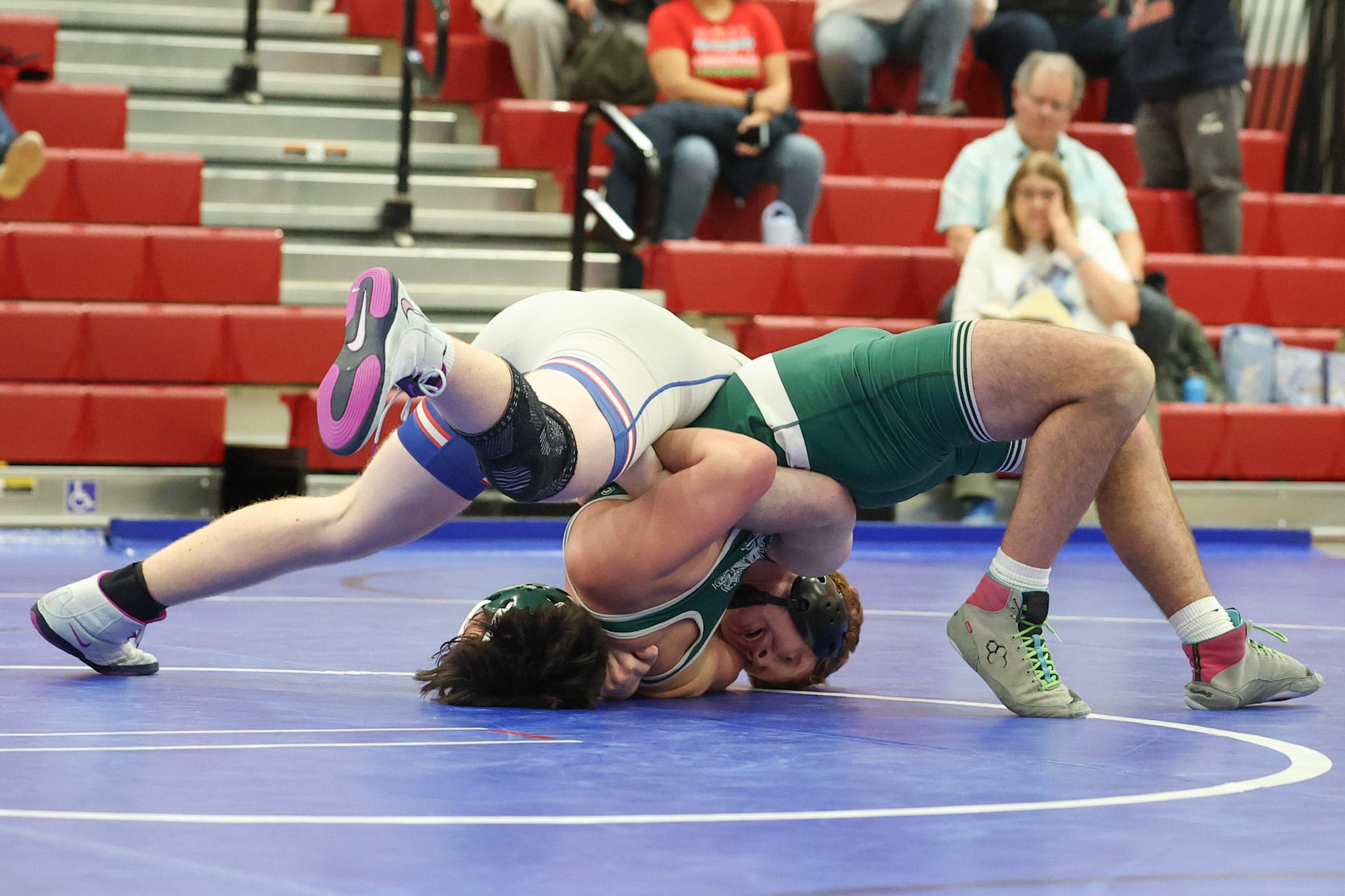 After slow start, Aquidneck Island Wrestling pulls out win over Chariho