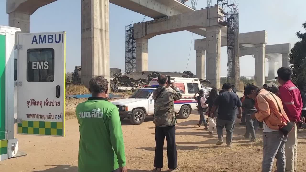 Crane collapses onto moving train killing 22 passengers and injuring ...