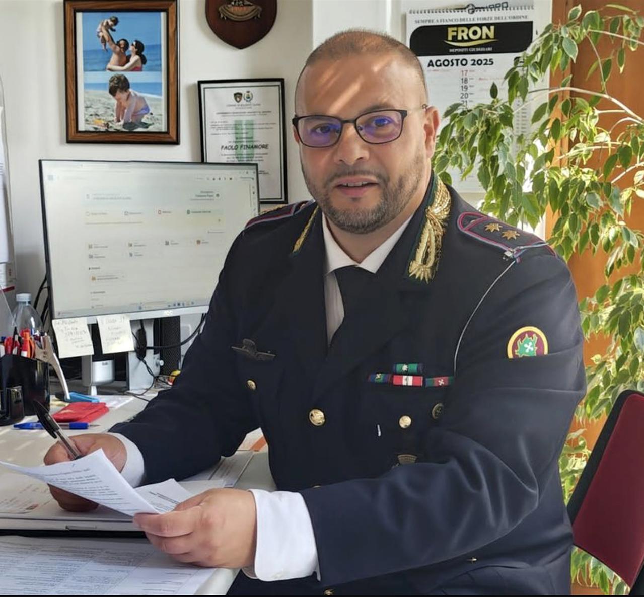 Ragazzine devastano il tavolo da ping pong