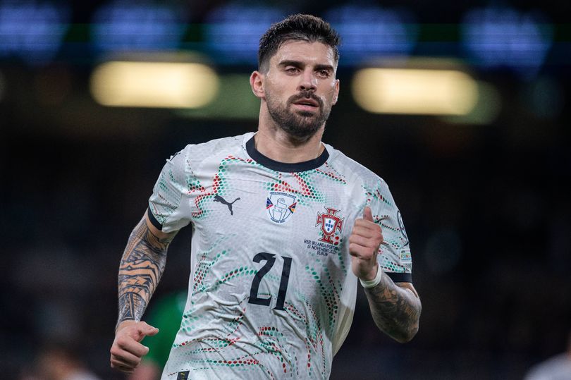 Man United transfer news: £20m made available for deal as update ...