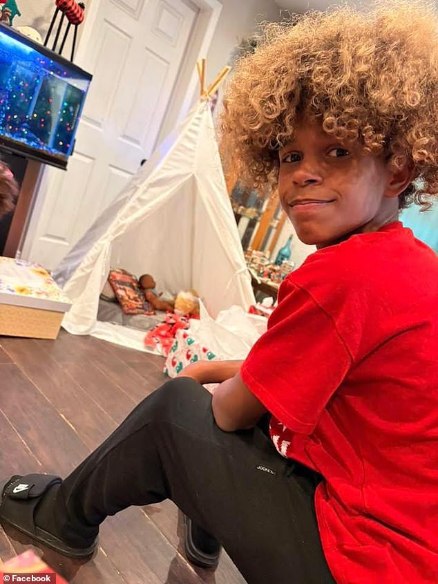 Two teens die in freak accident while playing with 'sugar sand' at ...