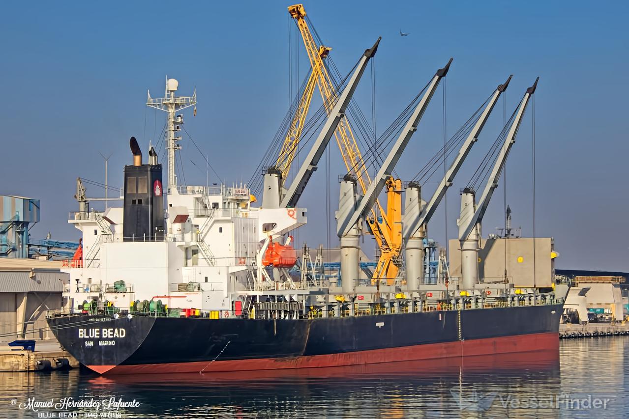 Attacco sul Mar Nero. Drone russo colpisce una nave da carico con ...