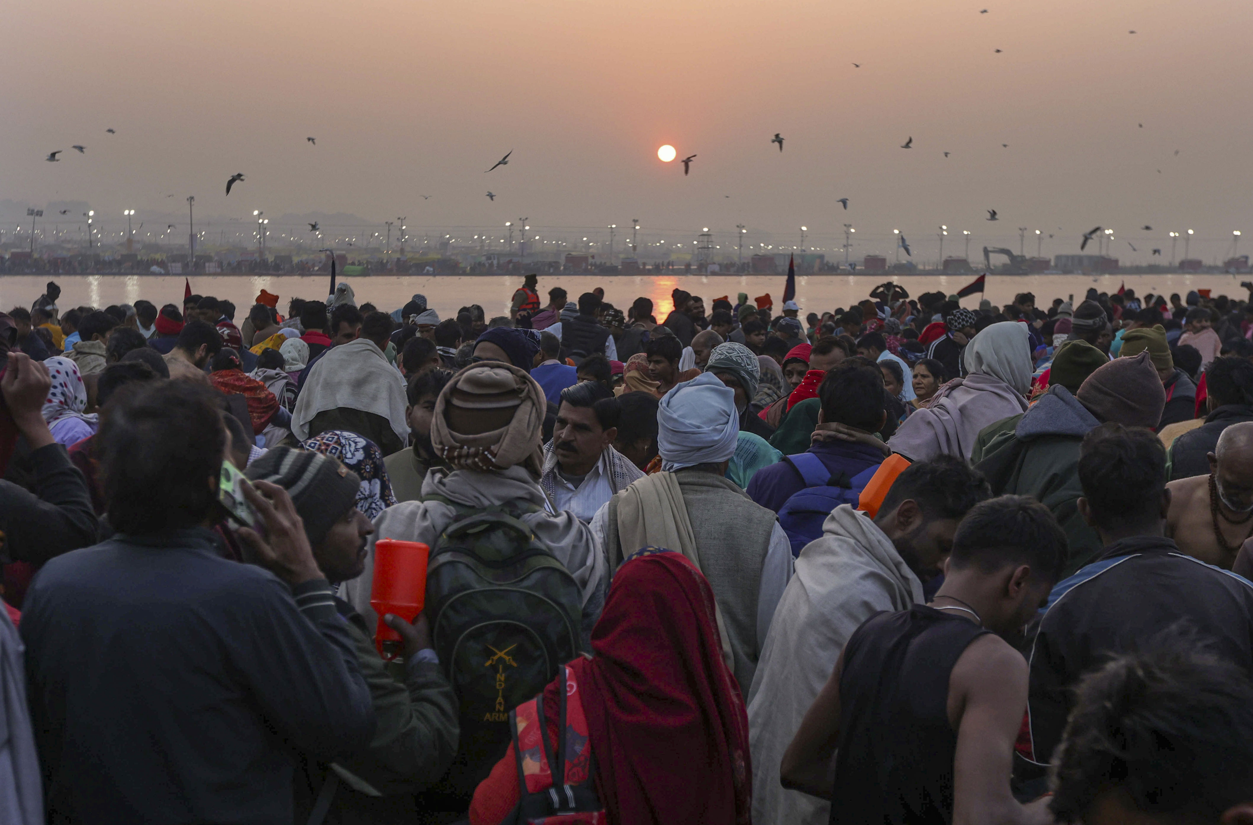 Magh Mela: Over nine lakh devotees take dip in Sangam